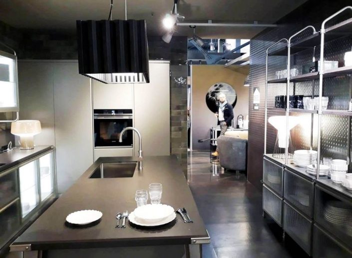 Diesel Living space - Design Post Köln - Cocina Barcelona